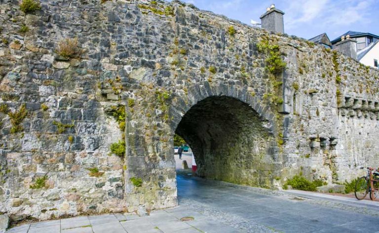 32 Best & Fun Things to Do in Galway (Ireland) - The Tourist Checklist