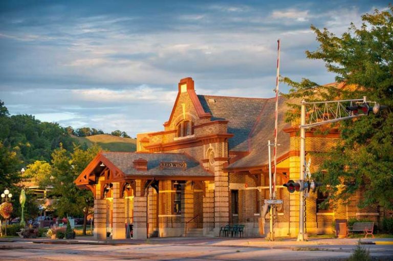 28 Best & Fun Things to Do in Red Wing (MN) | The Tourist Checklist