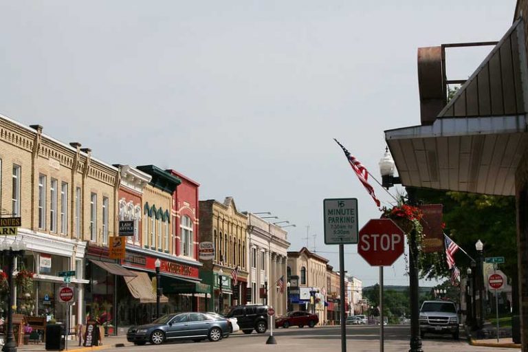 28 Best & Fun Things to Do in Baraboo (WI) - The Tourist Checklist