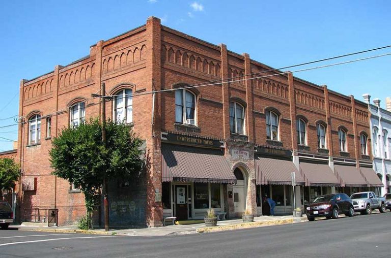 26 Best & Fun Things to Do in Pendleton (OR) - The Tourist Checklist