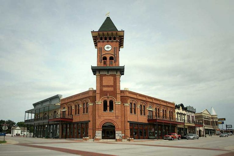 23 Best & Fun Things to Do in Grapevine (TX) - The Tourist Checklist