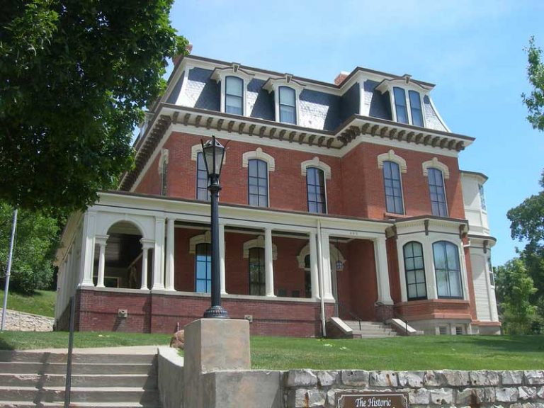 27 Best & Fun Things to Do in Council Bluffs (IA) - The Tourist Checklist