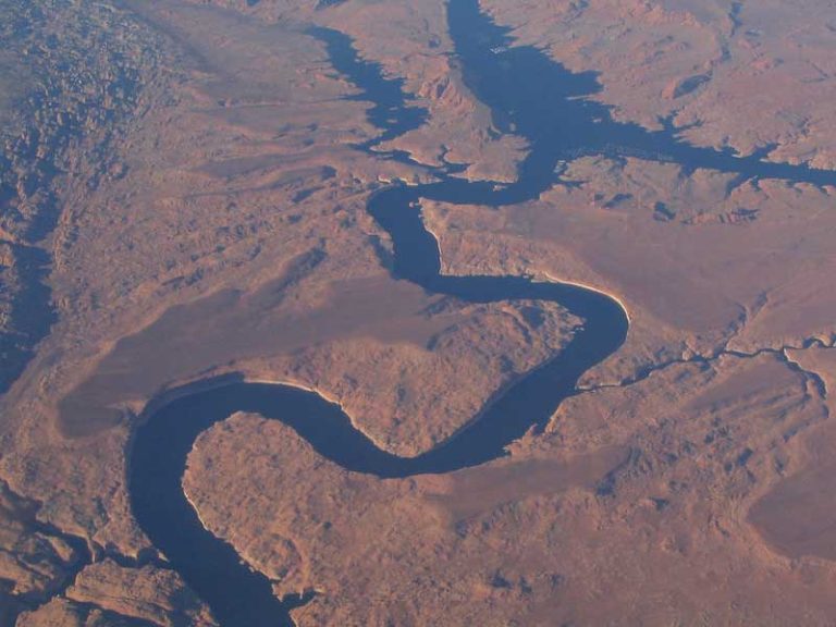 26 Best & Fun Things to Do in Lake Powell - The Tourist Checklist