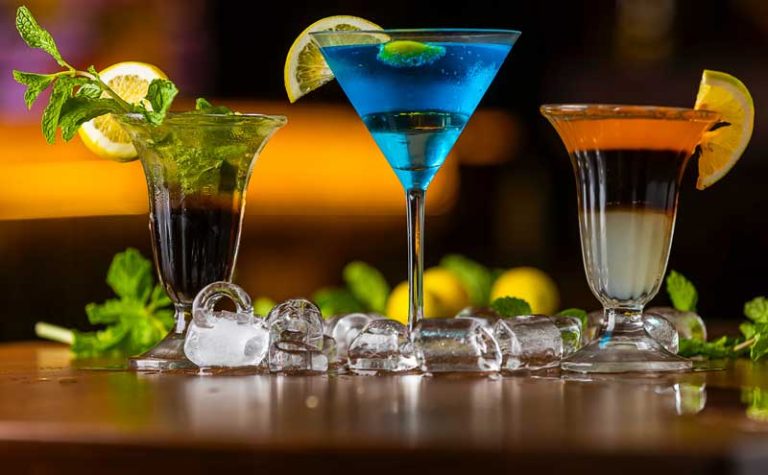 21 Best Bars in Louisville, KY (Top Fun!) - The Tourist Checklist