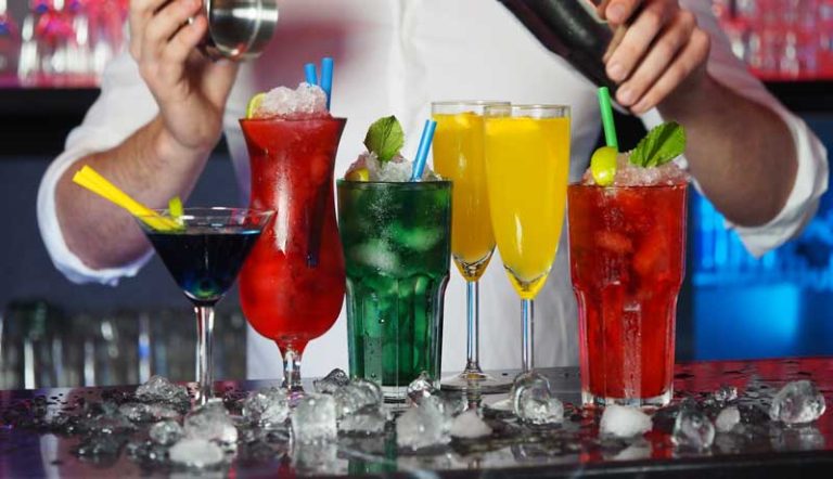 21 Best Bars in Louisville, KY (Top Fun!) - The Tourist Checklist
