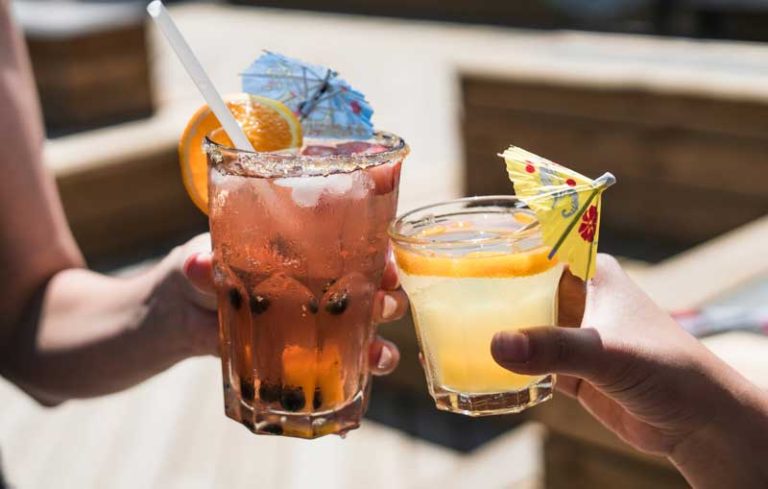 21 Best Bars in Louisville, KY (Top Fun!) - The Tourist Checklist