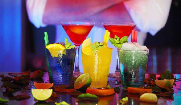 21 Best Bars in Louisville, KY (Top Fun!) - The Tourist Checklist