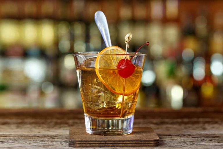 15 Best Lounges in Queens, NY - The Tourist Checklist