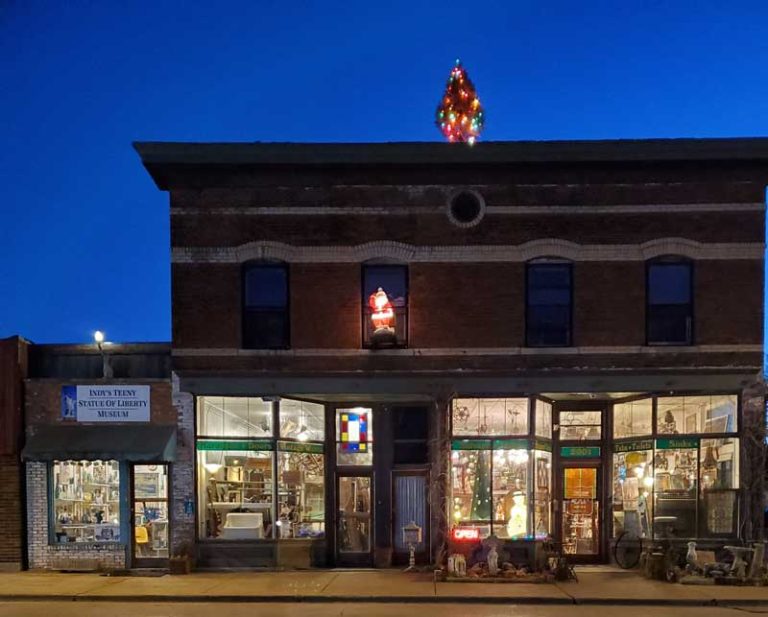 15 Best Antique Malls in Indianapolis, Indiana - The Tourist Checklist