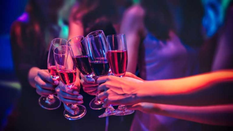 15 Best Karaoke in Virginia Beach, VA - The Tourist Checklist