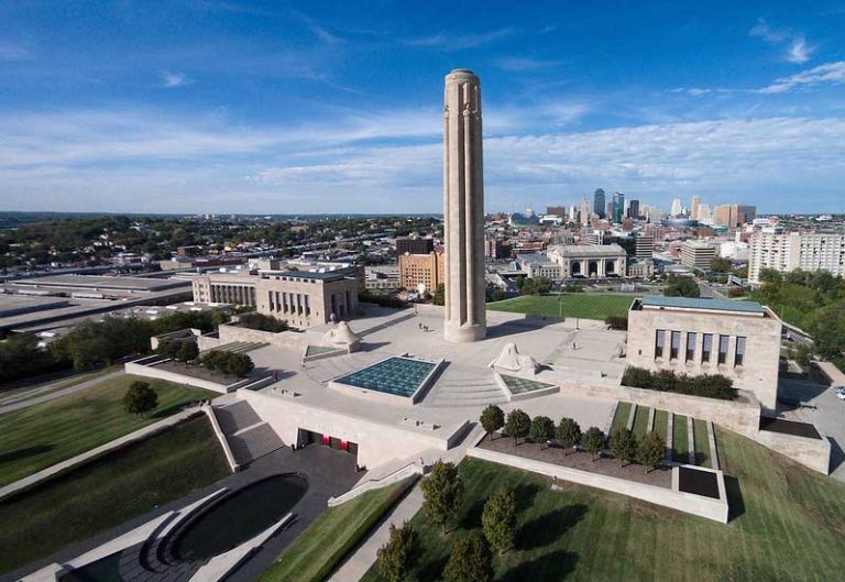 17 Top Landmarks in Kansas City, MO - The Tourist Checklist