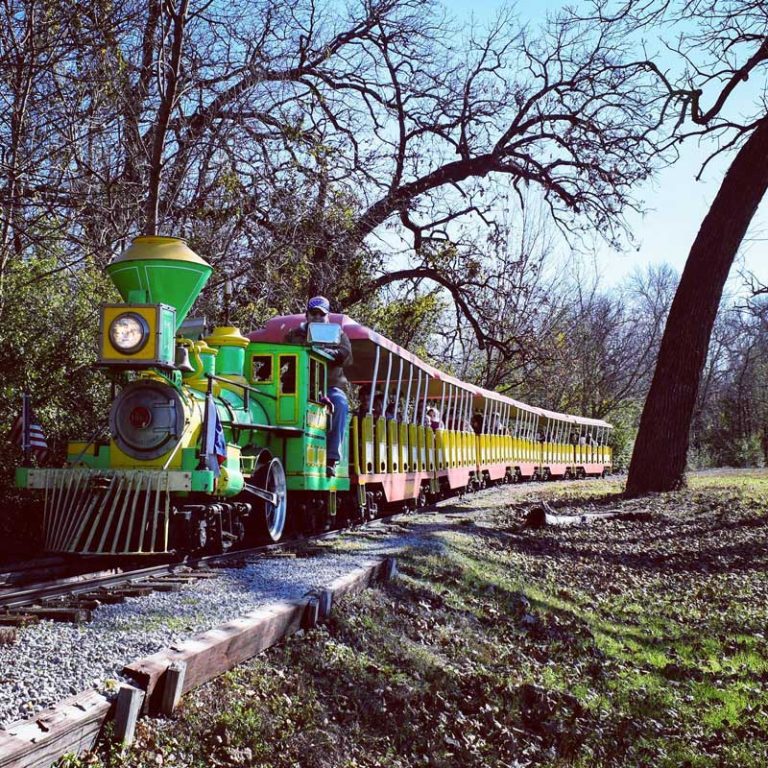 7 Best Train Rides in Texas — Vintage Cars and Scenic Views Included ...