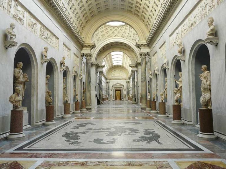 19 Best Museums in the World - The Tourist Checklist