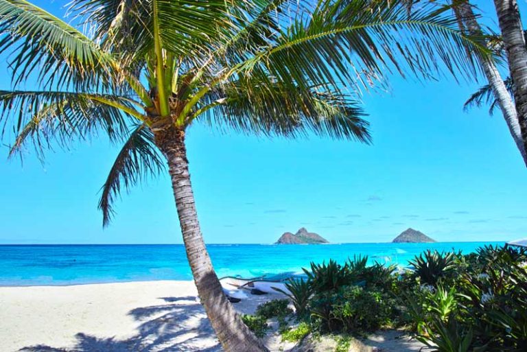 10 Places Where You Can See the Bluest Water in the U.S. - The Tourist ...