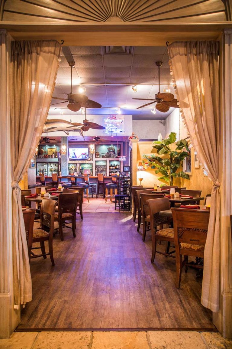 The Best Happy Hour Spots on Hilton Head Island - The Tourist Checklist