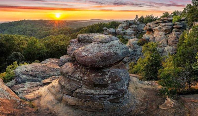 15 Best & Fun Places To Visit in Illinois - The Tourist Checklist