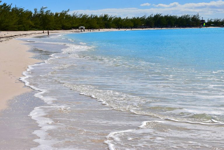 23 Best & Fun Things To Do in Half Moon Cay - The Tourist Checklist