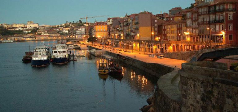 25 Best & Fun Things To Do In Porto (Portugal) - The Tourist Checklist