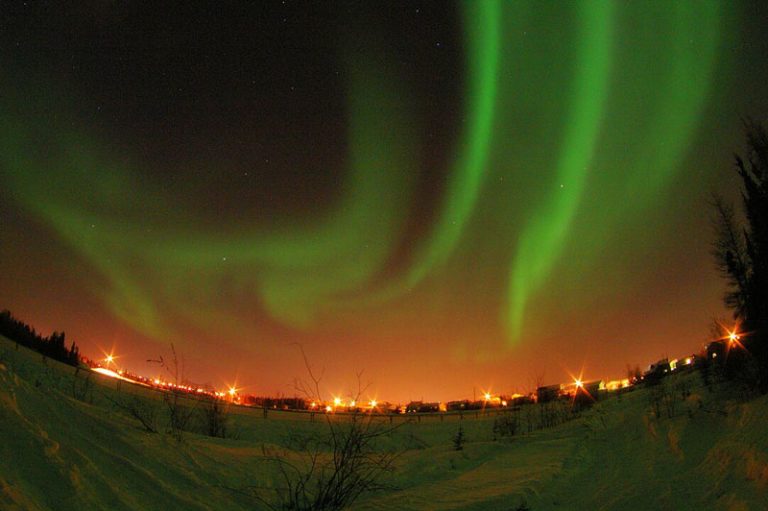 25 Best & Fun Things To Do In Yellowknife (Canada) - The Tourist Checklist